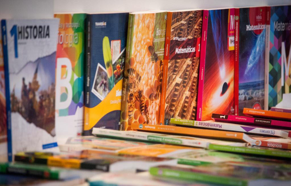 Libros de texto gratuitos se corregirán el próximo año: SEP | Notisistema