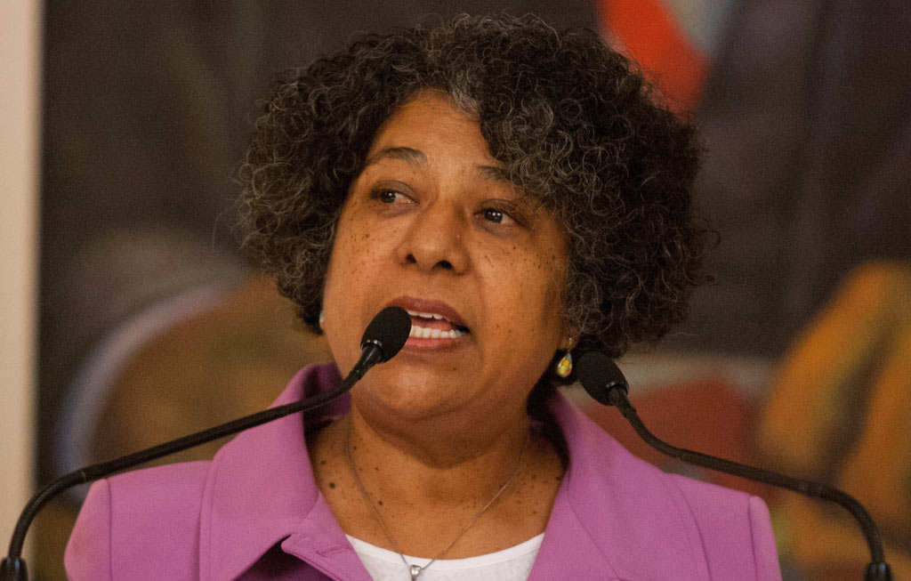 Defiende regidora a asesor que fue dirigente de la FEG | Notisistema