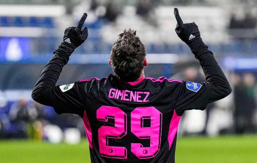 Los mexicanos Santiago Giménez y Edson Álvarez anotan en la Liga de ...