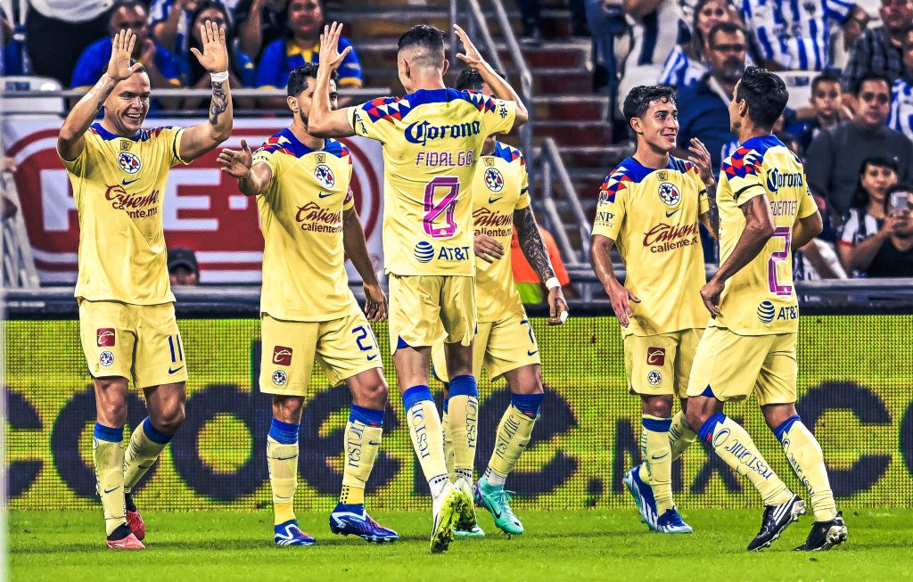 América golea a Rayados en el norte y sigue como el mejor de la Liga MX ...