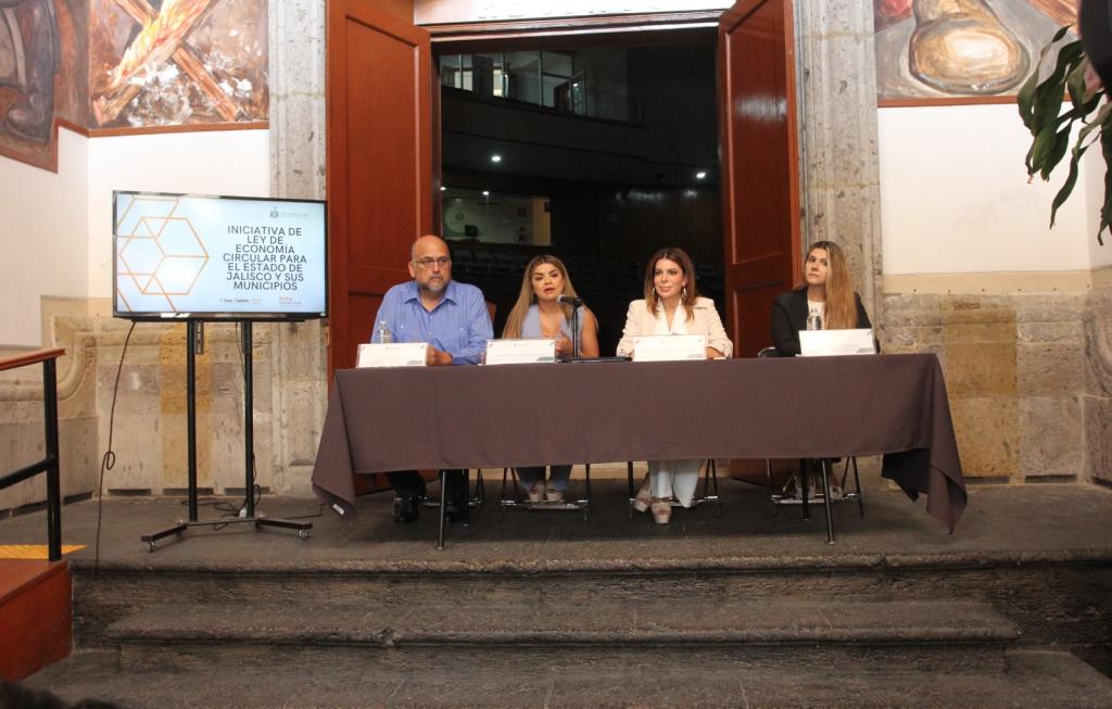 Presentan iniciativa de Ley para impulsar economía circular y el reciclaje | Notisistema