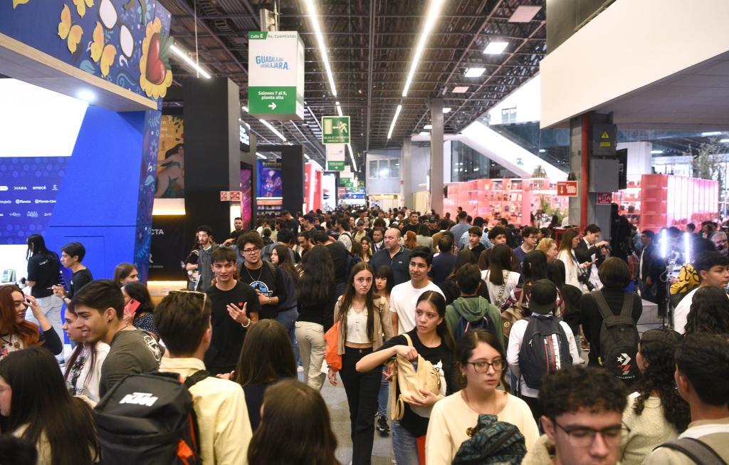 Más de 900 mil personas participaron en la FIL GDL 2024 | Notisistema