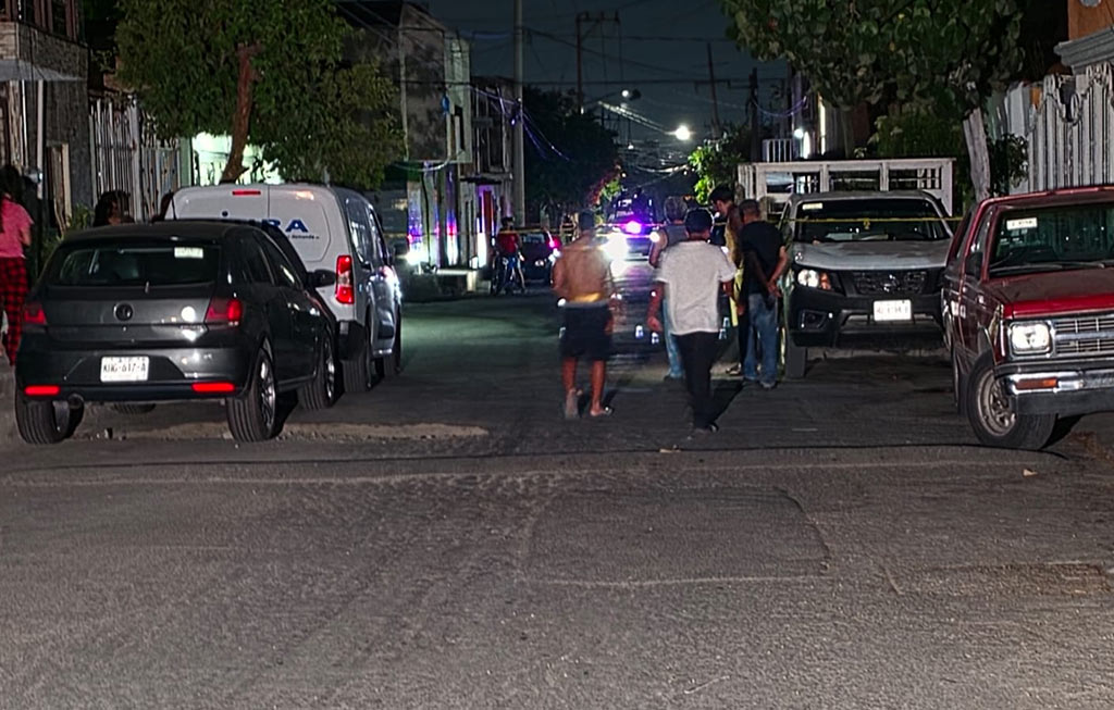 Taquero es atacado a balazos frente a su hijo en Tonalá | Notisistema