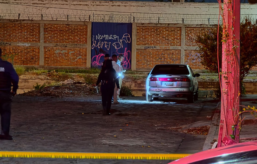 Localizan un cadáver dentro de un vehículo abandonado en Guadalajara ...